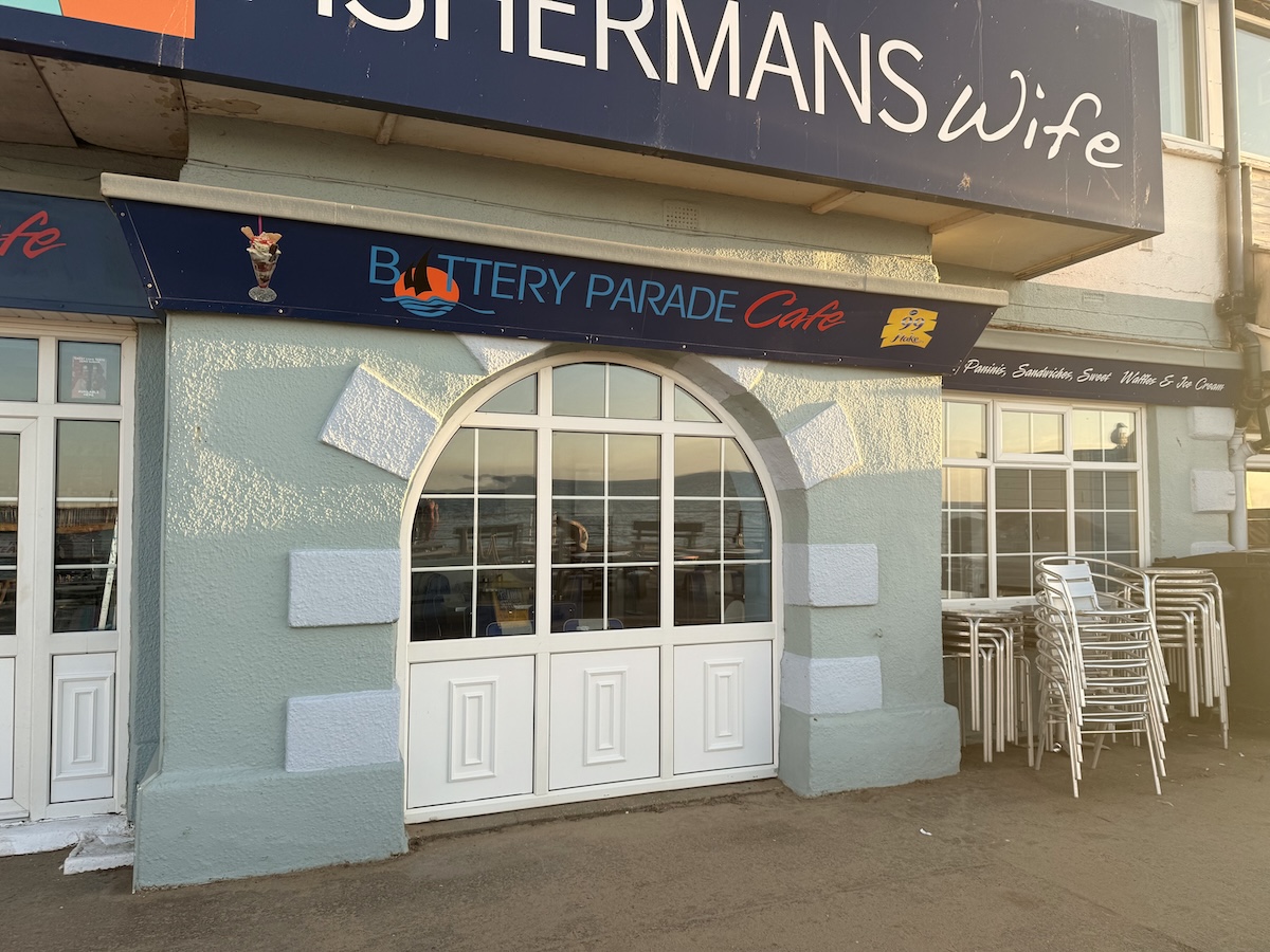 Battery Parade Cafe – Welcome To Whitby!