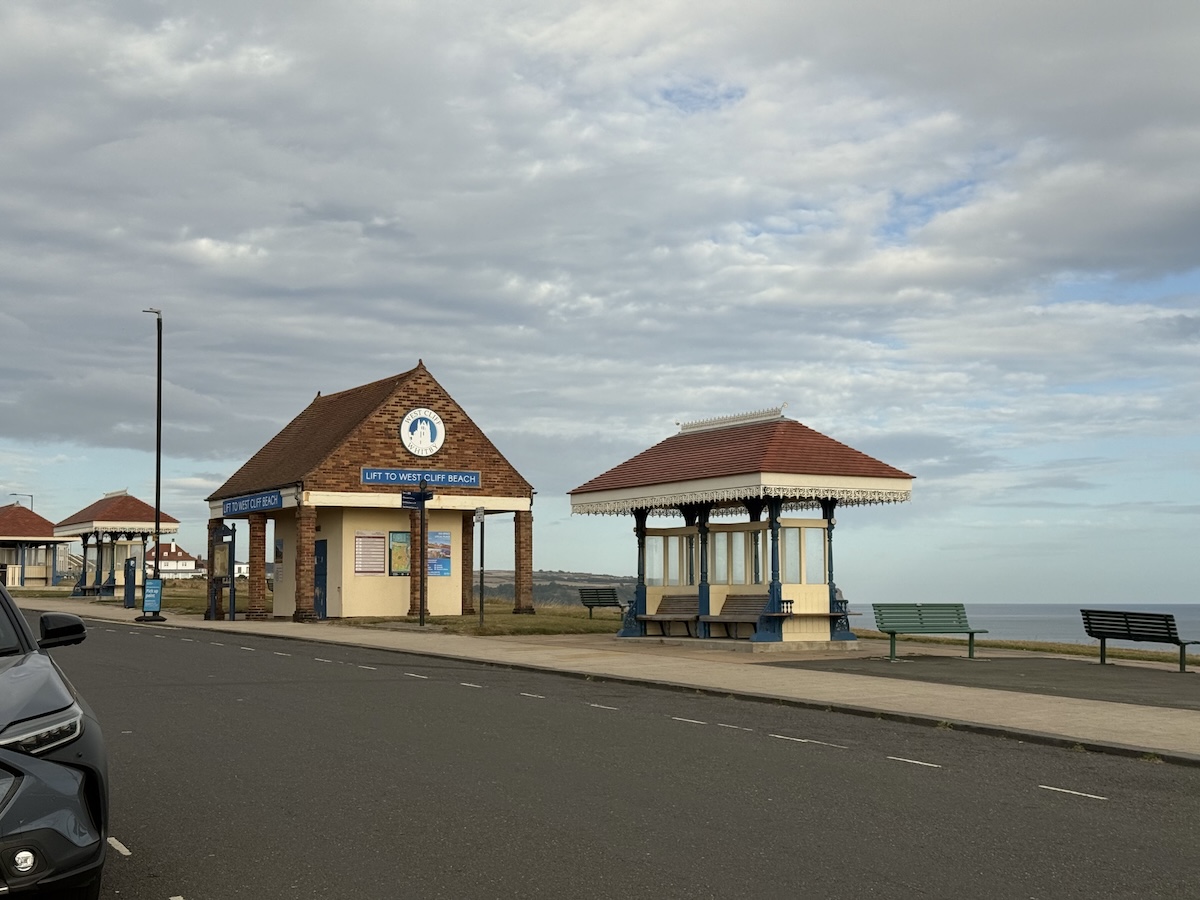 Whitby Cliff Lift – Welcome To Whitby!